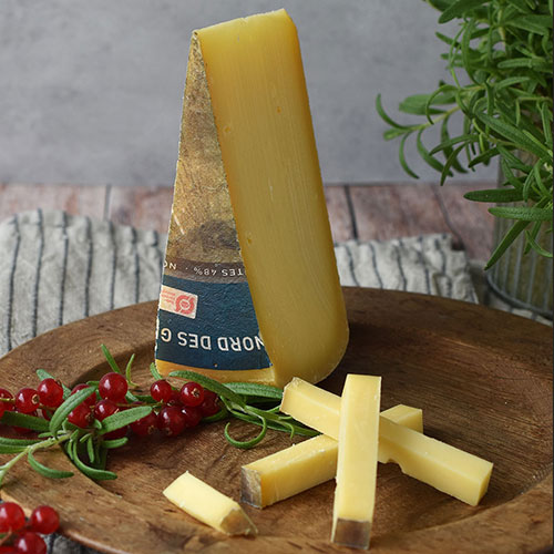 Hvad er hård (gul) ost - Ostesnak